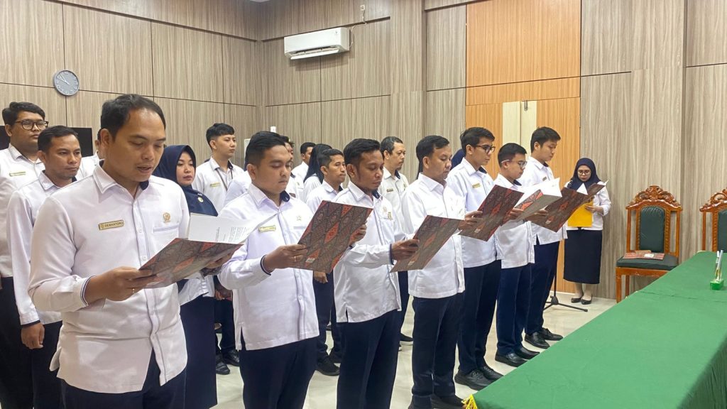 Penandatanganan Pakta Integritas, Perjanjian Kinerja, dan Komitmen ...